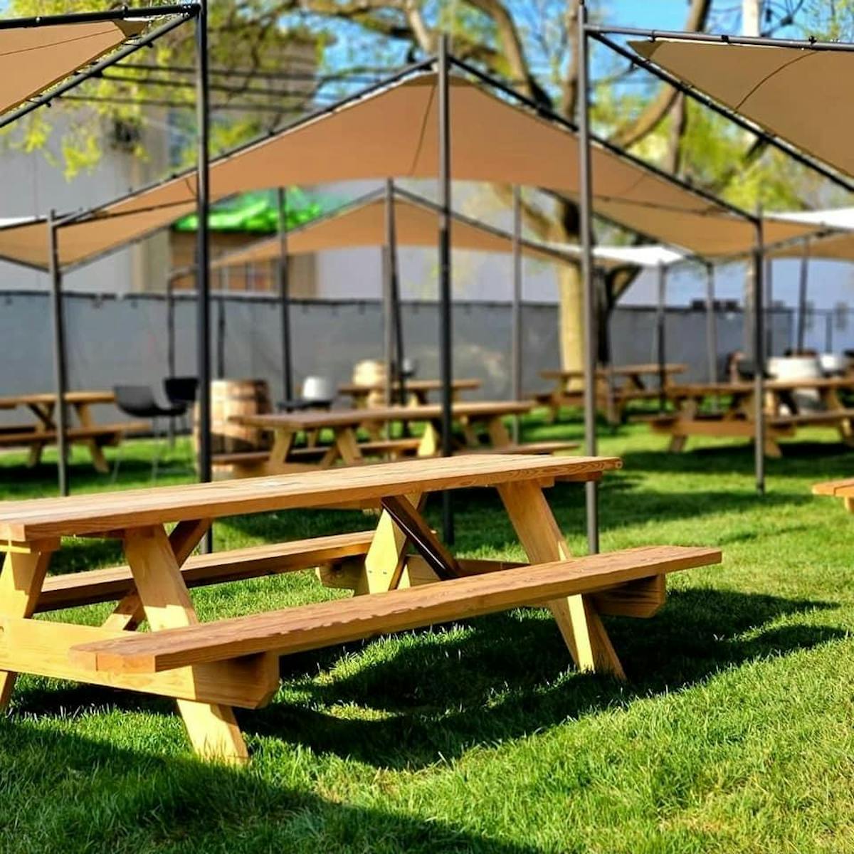 Une Année | Hubbard's Cave Brewery - Niles, IL | Tock