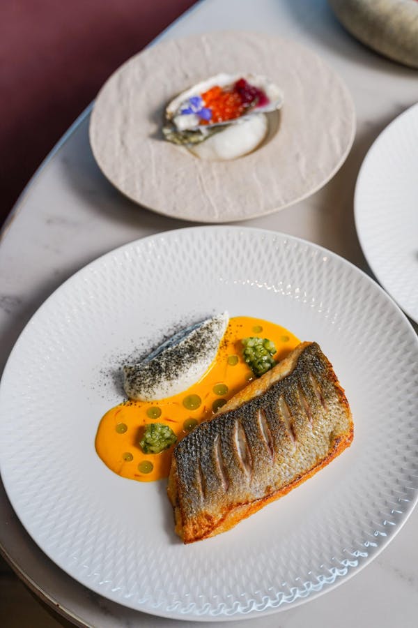 H Tasting Lounge at The Westin Bayshore - Valentine's Day Inside Lounge ...