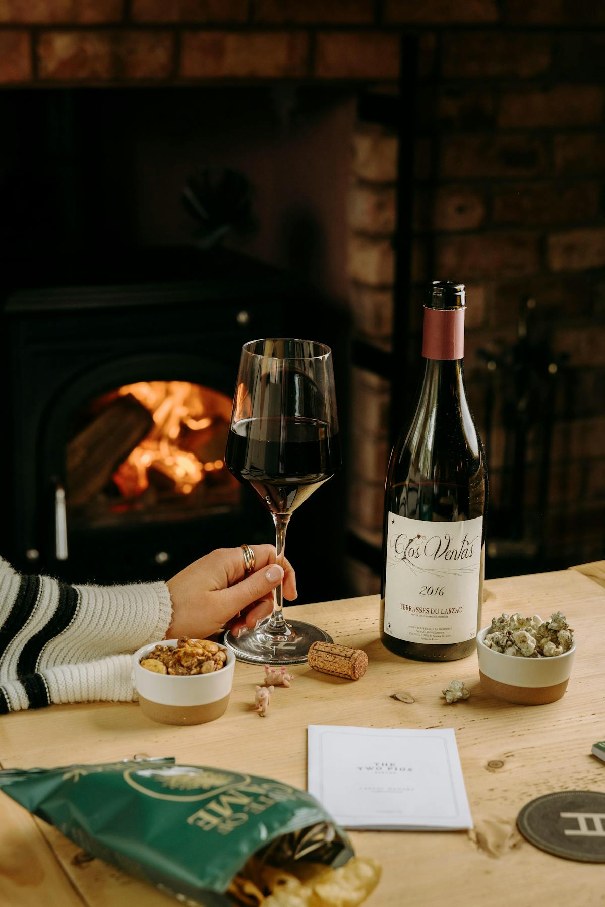 The Two Pigs - Barton-under-Needwood, ENGLAND | Tock