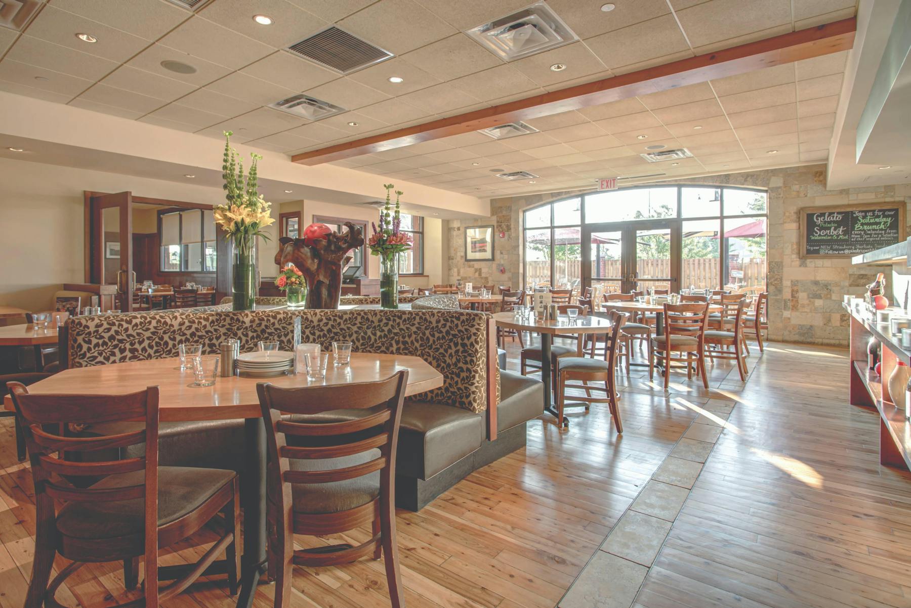 Pinstripes South Barrington - South Barrington, IL | Tock