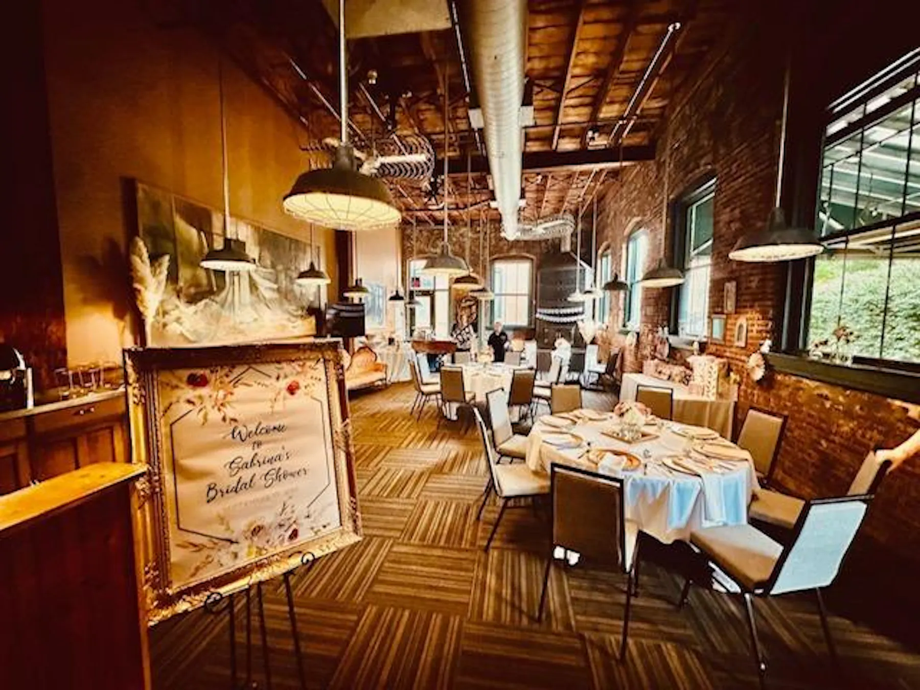 SqWires Restaurant and Market - St. Louis, MO | Tock