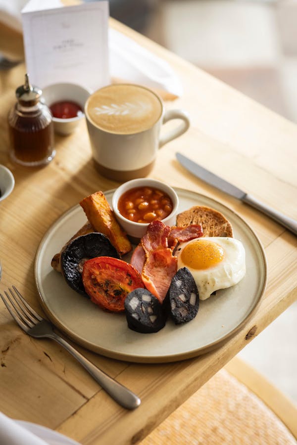 The Two Pigs - Pigs Gigs & 3 Course Dinner (Sunday 23rd November £40pp ...