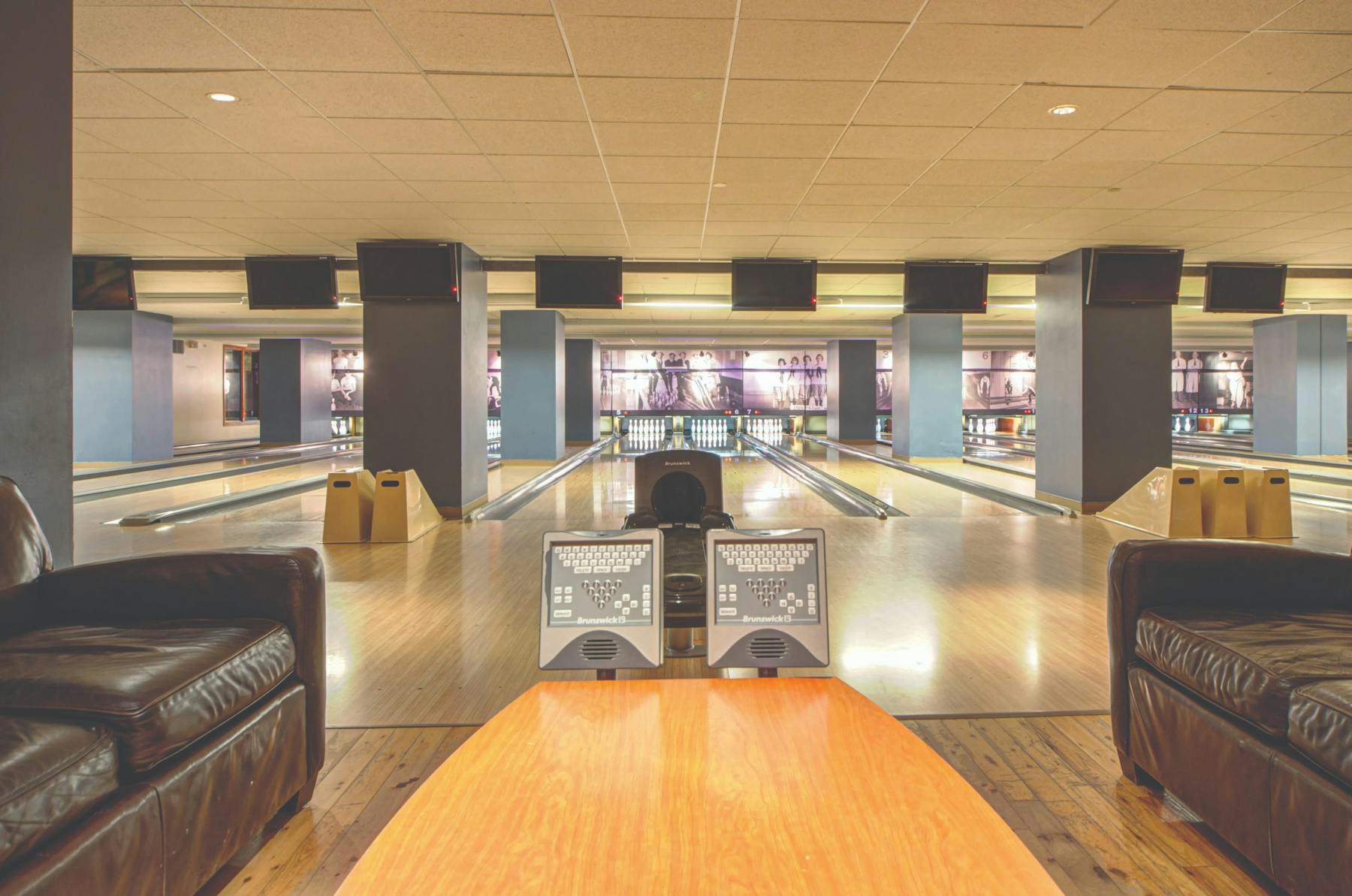 Pinstripes Georgetown - Bowling - 1 hr - Washington, DC | Tock