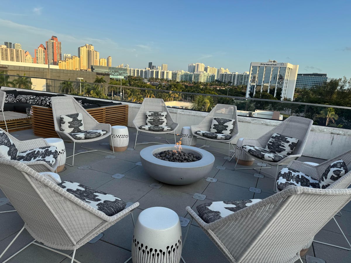 Pinstripes Aventura - Santa Brunch Dining Reservation - Miami, FL | Tock