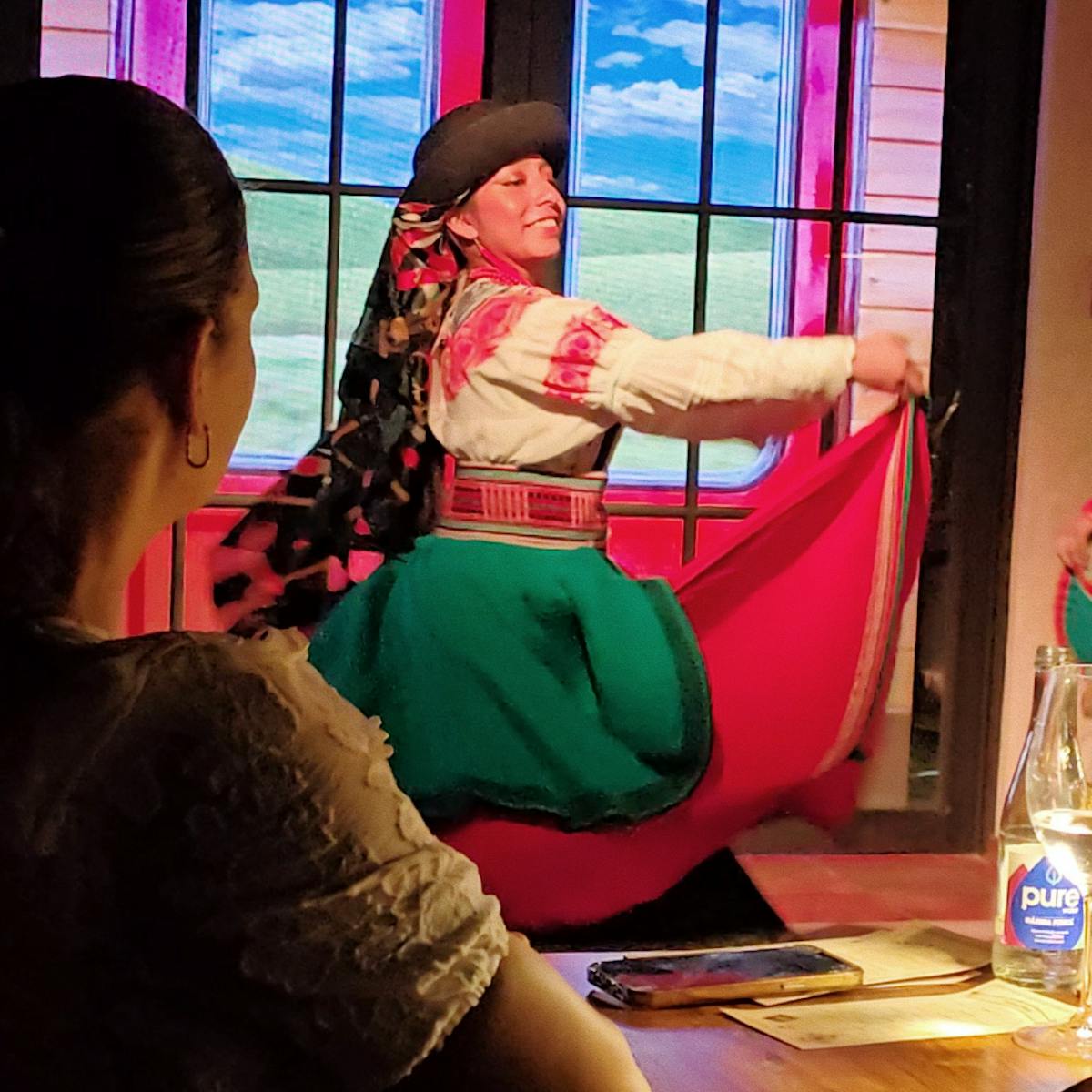 SOMOS - Quito, PICHINCHA | Tock