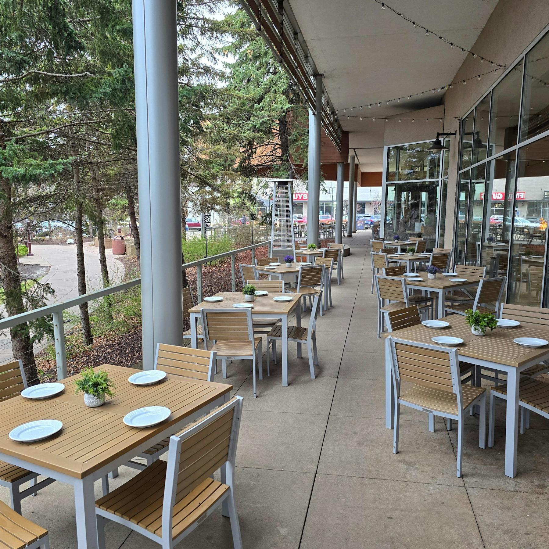 Pinstripes Edina - Dining Reservation - Edina, MN | Tock