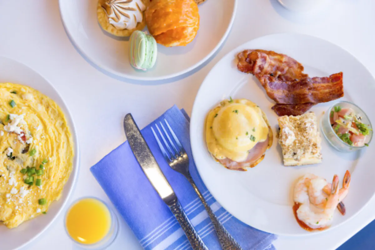 Dockside - The Coeur d'Alene Resort - Dockside Lakeshore Sunday Brunch ...