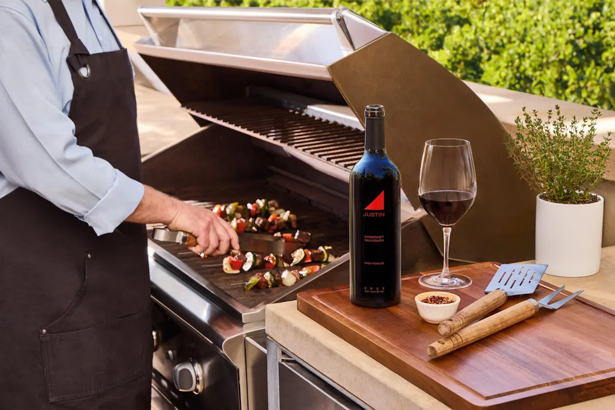 JUSTIN Vineyards & Winery - Estate Wine Tasting - Patio Seating - Paso ...