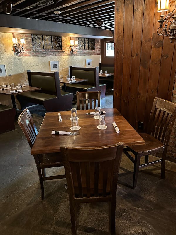 Zinnia - The Restaurant at Zinnia (Inside the Main Dining Rooms ...